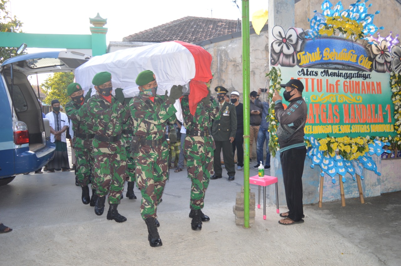 Dandim 0716/Demak Pimpin Upacara Pemakaman Almarhum Lettu Inf Gunawan ...